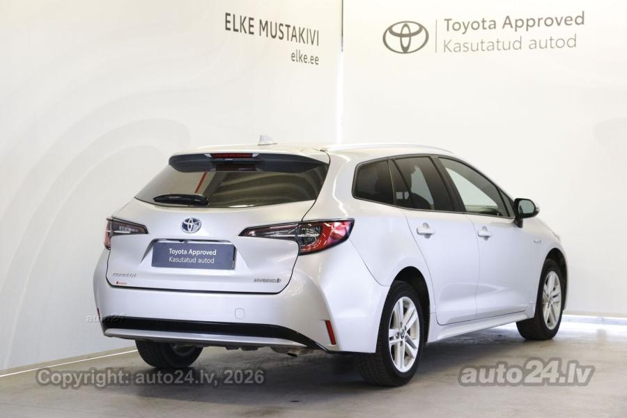 Pelēks Toyota Corolla 2019 Tallina, ar dzinēja tilpumu 1.80 L un nobraukumu 133 tūkst. km par 16500 €, foto 3 vietnē AUTOMOTO.COM.LV