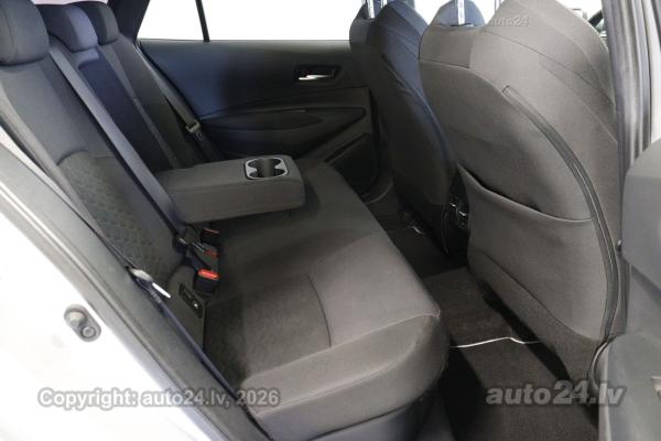 Pelēks Toyota Corolla 2019 Tallina, ar dzinēja tilpumu 1.80 L un nobraukumu 133 tūkst. km par 16500 €, foto 7 vietnē AUTOMOTO.COM.LV