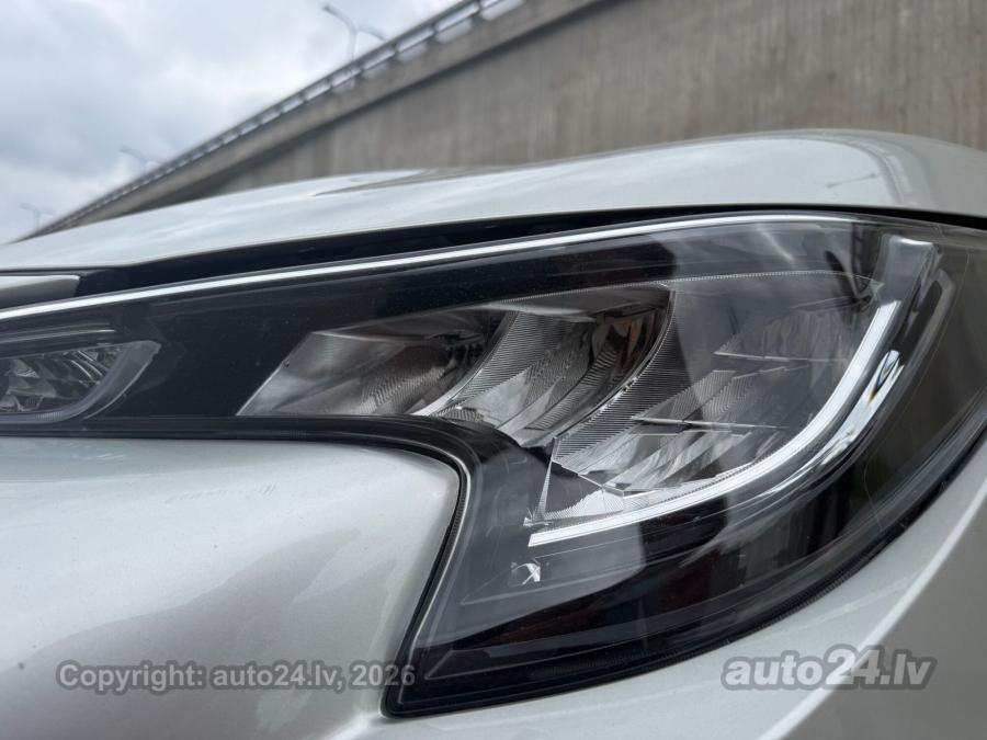 Grey Toyota Corolla 2019 in Tallinn, with an engine capacity of 1.20 L and mileage of 0 thousand km for 14000 €, photo 7 on AUTOMOTO.COM.LV