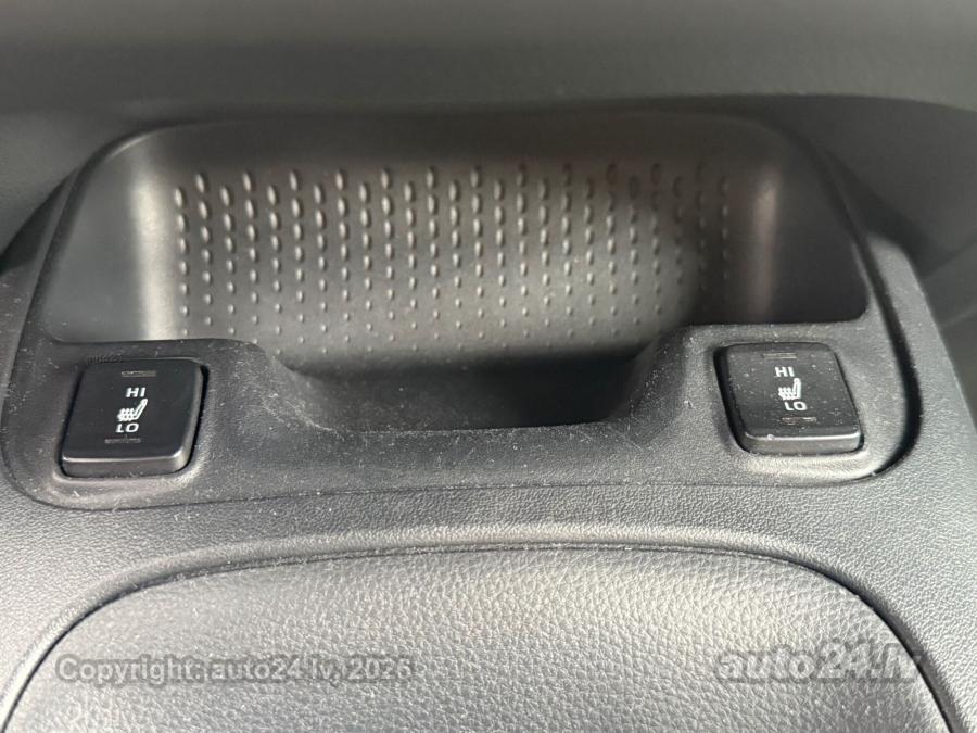 Grey Toyota Corolla 2019 in Tallinn, with an engine capacity of 1.20 L and mileage of 0 thousand km for 14000 €, photo 16 on AUTOMOTO.COM.LV