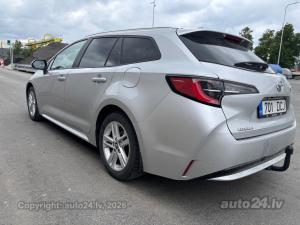 Grey Toyota Corolla 2019 in Tallinn, with an engine capacity of 1.20 L and mileage of 131 thousand km for 10800 €, photo 3 on AUTOMOTO.COM.LV