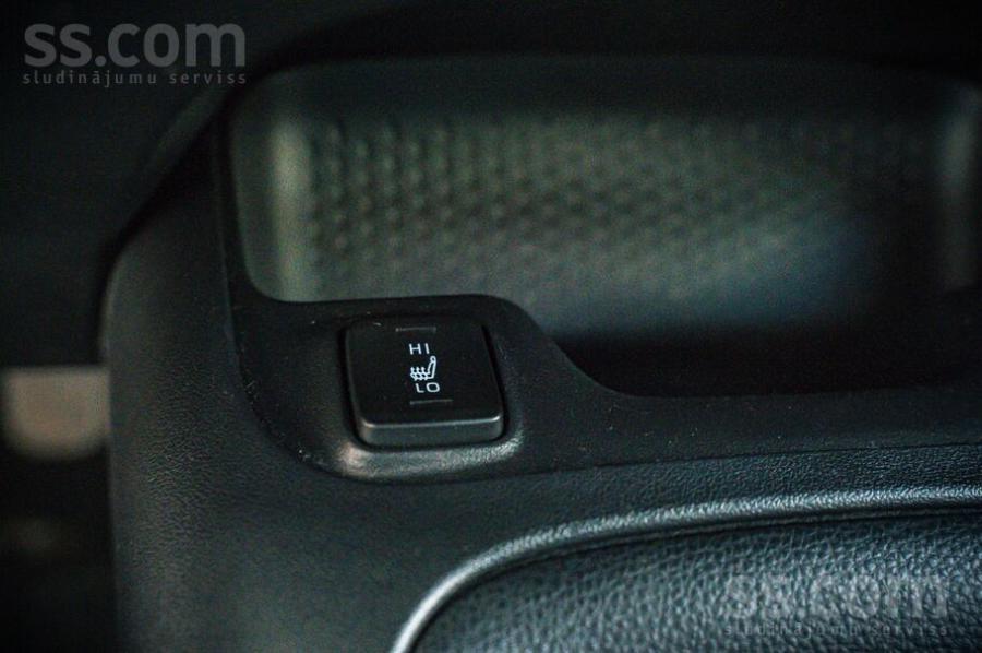 Grey Toyota Corolla 2019 in Riga, with an engine capacity of 1.20 L and mileage of 0 thousand km for 12990 €, photo 18 on AUTOMOTO.COM.LV