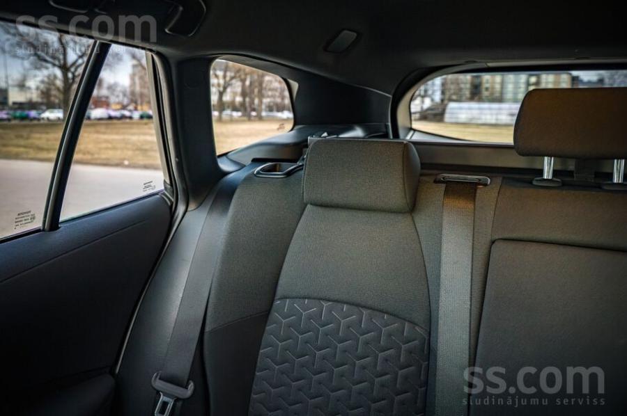 Grey Toyota Corolla 2019 in Riga, with an engine capacity of 1.20 L and mileage of 0 thousand km for 12990 €, photo 20 on AUTOMOTO.COM.LV