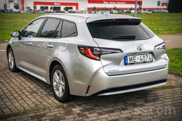 Grey Toyota Corolla 2019 in Riga, with an engine capacity of 1.20 L and mileage of 118 thousand km for 12990 €, photo 6 on AUTOMOTO.COM.LV