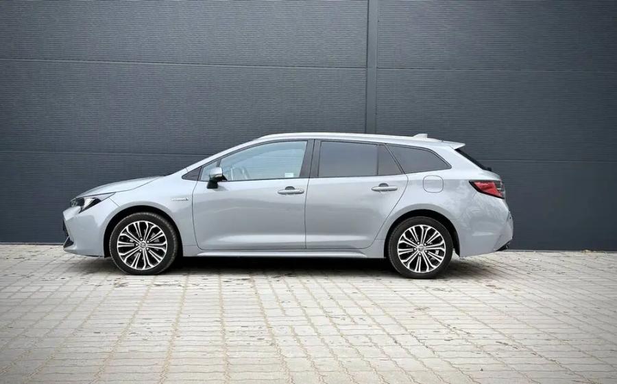 Pelēks Toyota Corolla 2019 Rīga, ar dzinēja tilpumu 2.00 L un nobraukumu 148 tūkst. km par 16495 €, foto 3 vietnē AUTOMOTO.COM.LV