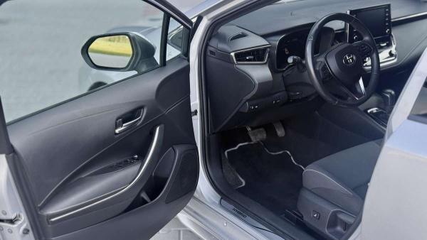 Pelēks Toyota Corolla 2019 Šauļi, ar dzinēja tilpumu 1.99 L un nobraukumu 88 tūkst. km par 17200 €, foto 9 vietnē AUTOMOTO.COM.LV