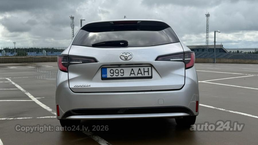 Grey Toyota Corolla 2019 in Tallinn, with an engine capacity of 1.20 L and mileage of 80 thousand km for 15000 €, photo 7 on AUTOMOTO.COM.LV