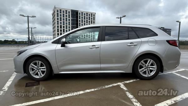 Grey Toyota Corolla 2019 in Tallinn, with an engine capacity of 1.20 L and mileage of 80 thousand km for 15000 €, photo 7 on AUTOMOTO.COM.LV