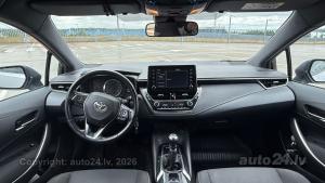 Grey Toyota Corolla 2019 in Tallinn, with an engine capacity of 1.20 L and mileage of 80 thousand km for 15000 €, photo 14 on AUTOMOTO.COM.LV
