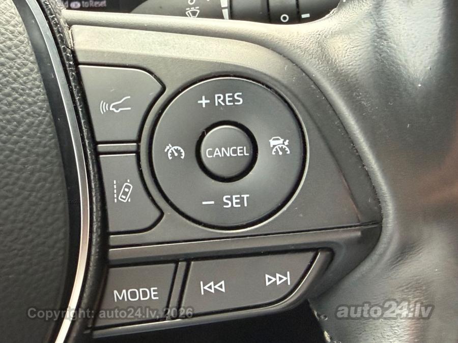 Pelēks Toyota Corolla 2019 Pērnava, ar dzinēja tilpumu 1.80 L un nobraukumu 146 tūkst. km par 15900 €, foto 17 vietnē AUTOMOTO.COM.LV