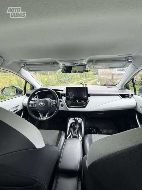 Pelēks Toyota Corolla 2019 Kauņa, ar dzinēja tilpumu 1.80 L un nobraukumu 205 tūkst. km par 13000 €, foto 3 vietnē AUTOMOTO.COM.LV
