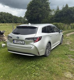 Grey Toyota Corolla 2019 in Kaunas, with an engine capacity of 1.80 L and mileage of 205 thousand km for 13000 €, photo 7 on AUTOMOTO.COM.LV