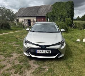 Grey Toyota Corolla 2019 in Kaunas, with an engine capacity of 1.80 L and mileage of 205 thousand km for 13000 €, photo 8 on AUTOMOTO.COM.LV