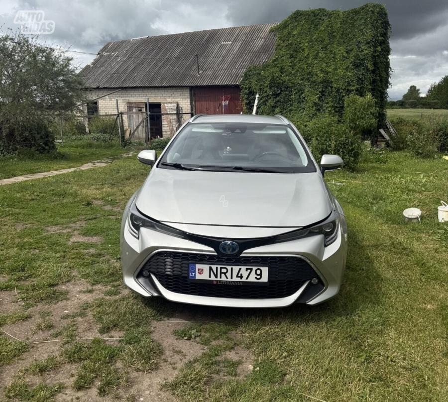 Grey Toyota Corolla 2019 in Kaunas, with an engine capacity of 1.80 L and mileage of 205 thousand km for 13000 €, photo 8 on AUTOMOTO.COM.LV