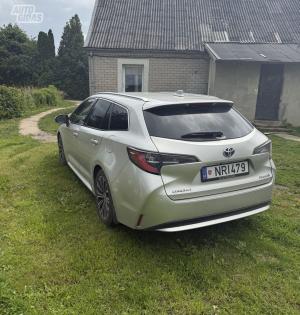 Grey Toyota Corolla 2019 in Kaunas, with an engine capacity of 1.80 L and mileage of 205 thousand km for 13000 €, photo 9 on AUTOMOTO.COM.LV