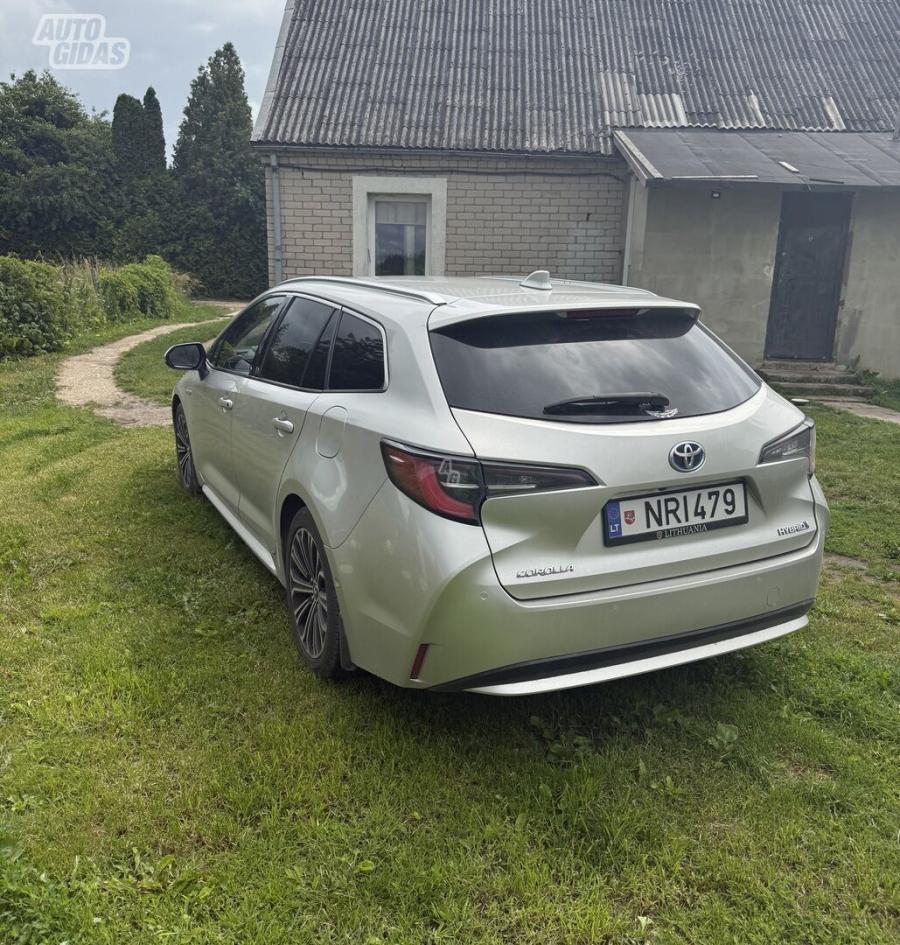 Grey Toyota Corolla 2019 in Kaunas, with an engine capacity of 1.80 L and mileage of 205 thousand km for 13000 €, photo 9 on AUTOMOTO.COM.LV