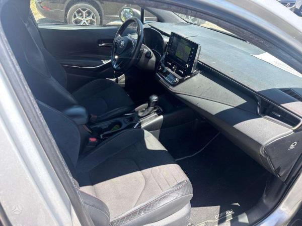 Pelēks Toyota Corolla 2019 Šauļi, ar dzinēja tilpumu 1.99 L un nobraukumu 265 tūkst. km par 9900 €, foto 9 vietnē AUTOMOTO.COM.LV