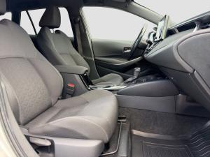 Pelēks Toyota Corolla 2019 Pērnava, ar dzinēja tilpumu 1.80 L un nobraukumu 146 tūkst. km par 17950 €, foto 8 vietnē AUTOMOTO.COM.LV