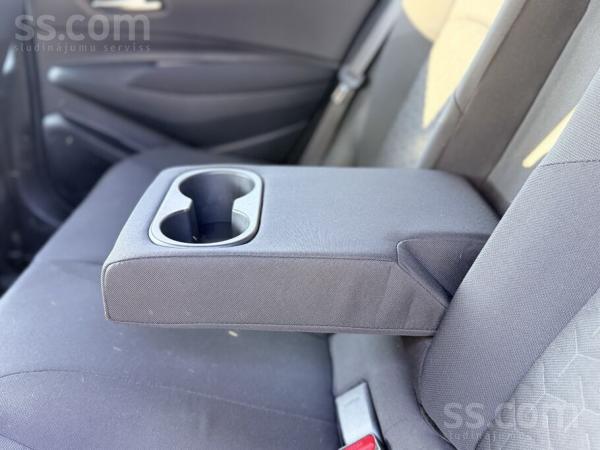 Pelēks Toyota Corolla 2019 Rīga, ar dzinēja tilpumu 1.80 L un nobraukumu 203 tūkst. km par 14995 €, foto 8 vietnē AUTOMOTO.COM.LV