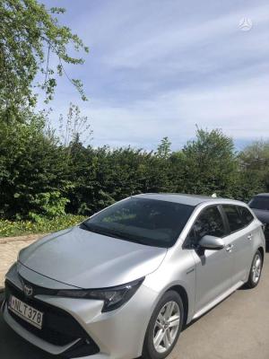 Pelēks Toyota Corolla 2019 Panevēža, ar dzinēja tilpumu 1.80 L un nobraukumu 150 tūkst. km par 16200 €, foto 5 vietnē AUTOMOTO.COM.LV