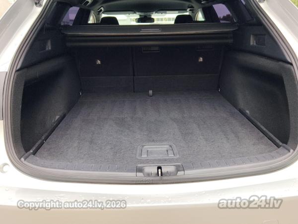 Grey Toyota Corolla 2019 in Tallinn, with an engine capacity of 1.20 L and mileage of 64 thousand km for 16895 €, photo 10 on AUTOMOTO.COM.LV