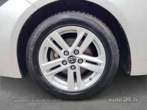 Pelēks Toyota Corolla 2019 Tallina, ar dzinēja tilpumu 1.20 L un nobraukumu 64 tūkst. km par 16895 €, foto 16 vietnē AUTOMOTO.COM.LV