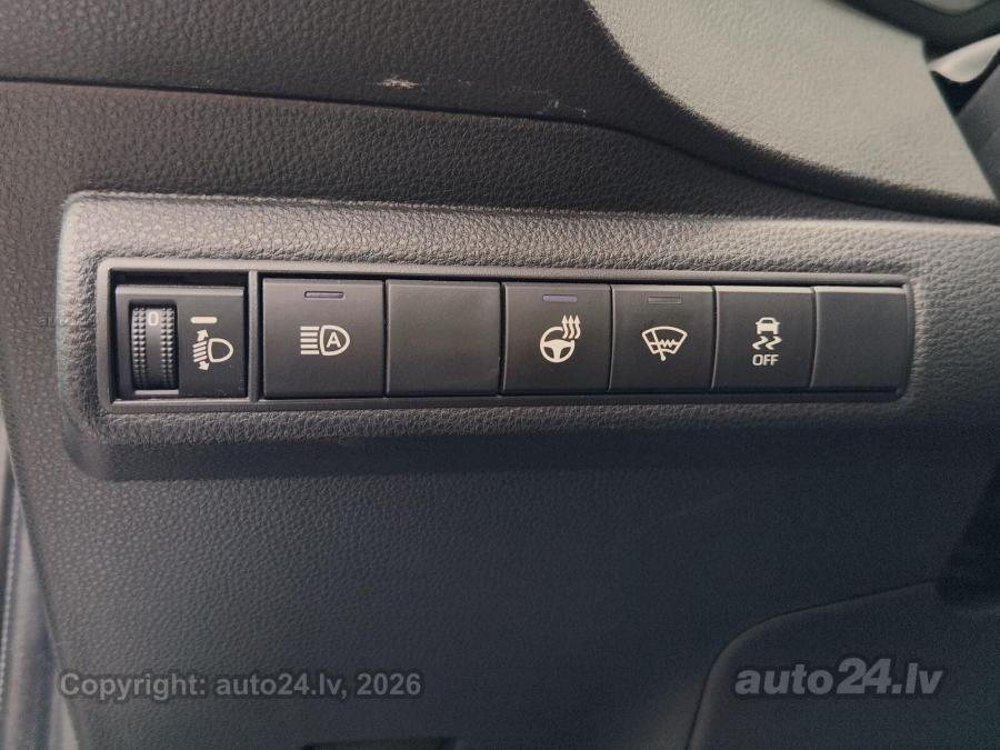 Pelēks Toyota Corolla 2019 Tallina, ar dzinēja tilpumu 1.20 L un nobraukumu 64 tūkst. km par 16895 €, foto 21 vietnē AUTOMOTO.COM.LV