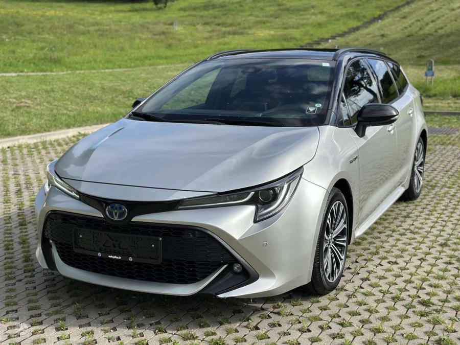 Grey Toyota Corolla 2019 in Kaunas, with an engine capacity of 1.99 L and mileage of 199 thousand km for 16950 €, photo 9 on AUTOMOTO.COM.LV