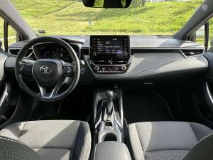 Grey Toyota Corolla 2019 in Kaunas, with an engine capacity of 1.99 L and mileage of 199 thousand km for 16950 €, photo 11 on AUTOMOTO.COM.LV
