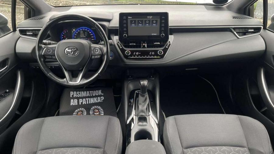 Grey Toyota Corolla 2019 in Marijampole, with an engine capacity of 1.80 L and mileage of 221 thousand km for 13990 €, photo 3 on AUTOMOTO.COM.LV