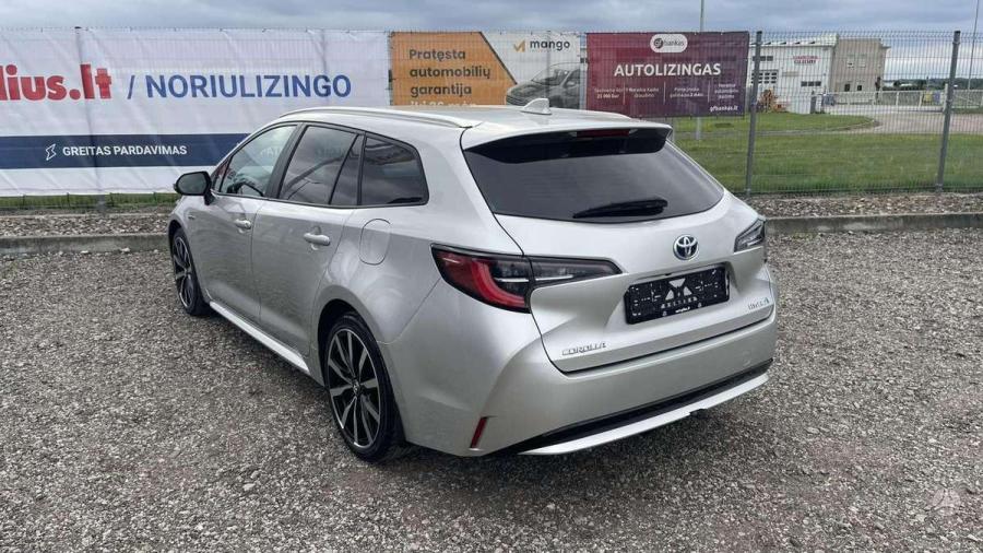 Grey Toyota Corolla 2019 in Marijampole, with an engine capacity of 1.80 L and mileage of 221 thousand km for 13990 €, photo 13 on AUTOMOTO.COM.LV