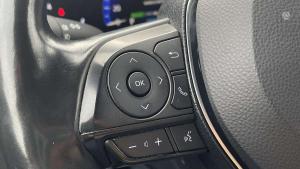 Grey Toyota Corolla 2019 in Marijampole, with an engine capacity of 1.80 L and mileage of 221 thousand km for 13990 €, photo 23 on AUTOMOTO.COM.LV