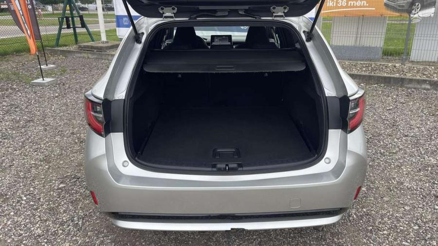 Grey Toyota Corolla 2019 in Marijampole, with an engine capacity of 1.80 L and mileage of 221 thousand km for 13990 €, photo 27 on AUTOMOTO.COM.LV