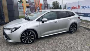 Grey Toyota Corolla 2019 in Marijampole, with an engine capacity of 1.80 L and mileage of 221 thousand km for 13700 €, photo 11 on AUTOMOTO.COM.LV