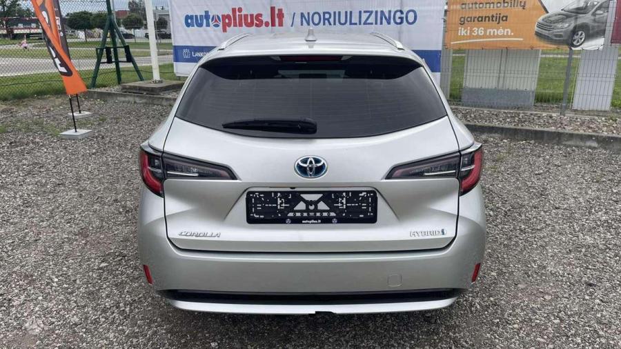 Grey Toyota Corolla 2019 in Marijampole, with an engine capacity of 1.80 L and mileage of 221 thousand km for 13700 €, photo 13 on AUTOMOTO.COM.LV