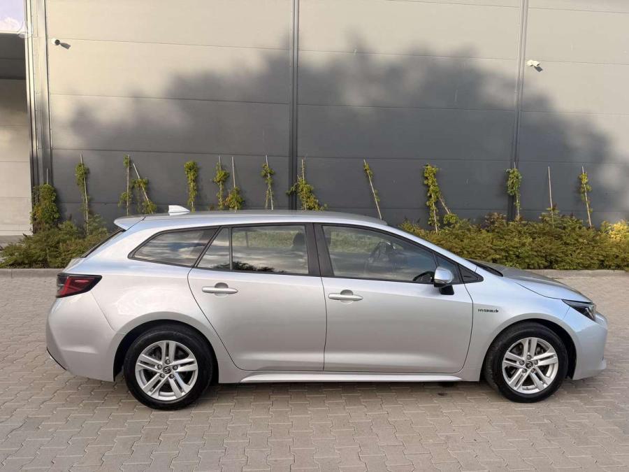 Grey Toyota Corolla 2019 in Vilnius, with an engine capacity of 1.80 L and mileage of 169 thousand km for 15900 €, photo 6 on AUTOMOTO.COM.LV