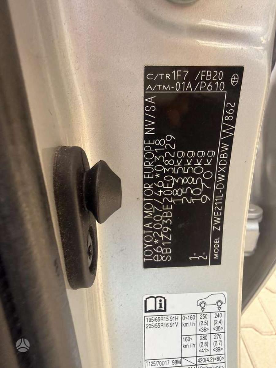 Grey Toyota Corolla 2019 in Vilnius, with an engine capacity of 1.80 L and mileage of 169 thousand km for 15900 €, photo 14 on AUTOMOTO.COM.LV