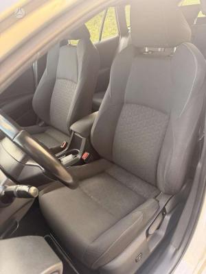 Grey Toyota Corolla 2019 in Vilnius, with an engine capacity of 1.80 L and mileage of 169 thousand km for 15900 €, photo 18 on AUTOMOTO.COM.LV