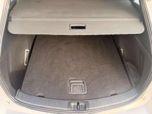 Grey Toyota Corolla 2019 in Vilnius, with an engine capacity of 1.80 L and mileage of 169 thousand km for 15900 €, photo 23 on AUTOMOTO.COM.LV