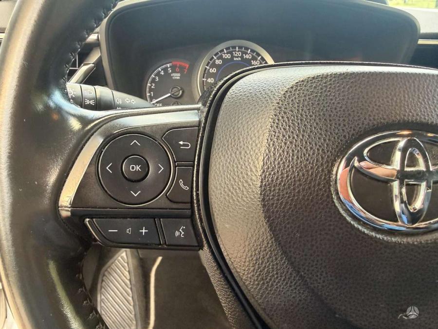 Grey Toyota Corolla 2019 in Vilnius, with an engine capacity of 1.80 L and mileage of 169 thousand km for 15900 €, photo 34 on AUTOMOTO.COM.LV