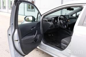 Grey Toyota Corolla 2019 in Riga, with an engine capacity of 1.20 L and mileage of 170 thousand km for 11999 €, photo 11 on AUTOMOTO.COM.LV