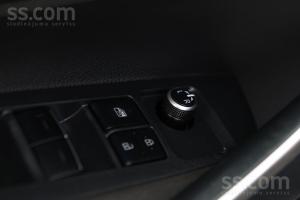 Grey Toyota Corolla 2019 in Riga, with an engine capacity of 1.20 L and mileage of 170 thousand km for 11999 €, photo 13 on AUTOMOTO.COM.LV