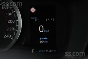 Grey Toyota Corolla 2019 in Riga, with an engine capacity of 1.20 L and mileage of 170 thousand km for 11999 €, photo 21 on AUTOMOTO.COM.LV