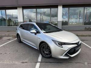 Pelēks Toyota Corolla 2019 Viļņa, ar dzinēja tilpumu 1.99 L un nobraukumu 121 tūkst. km par 16800 €, foto  vietnē AUTOMOTO.COM.LV
