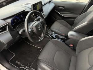 Pelēks Toyota Corolla 2019 Viļņa, ar dzinēja tilpumu 1.99 L un nobraukumu 121 tūkst. km par 16800 €, foto 16 vietnē AUTOMOTO.COM.LV
