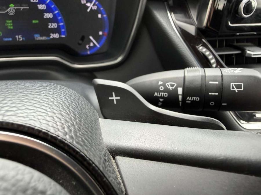 Pelēks Toyota Corolla 2019 Viļņa, ar dzinēja tilpumu 1.99 L un nobraukumu 121 tūkst. km par 16800 €, foto 27 vietnē AUTOMOTO.COM.LV