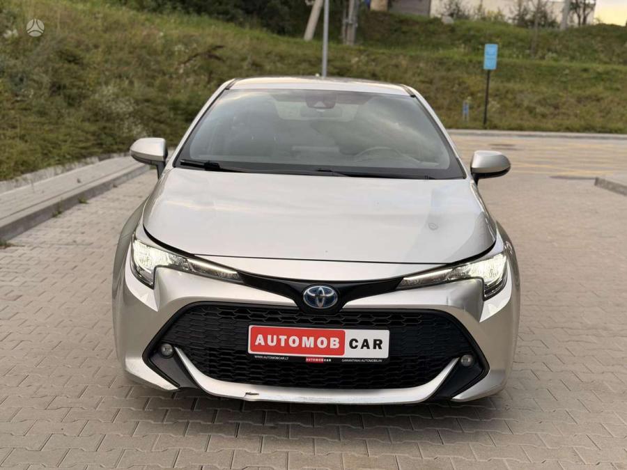 Серый Тойота Королла 2019 в Вильнюс, объемом двигателя 1.80 л и пробегом 193 тыс. км за 15350 €, фото 3 на AUTOMOTO.COM.LV