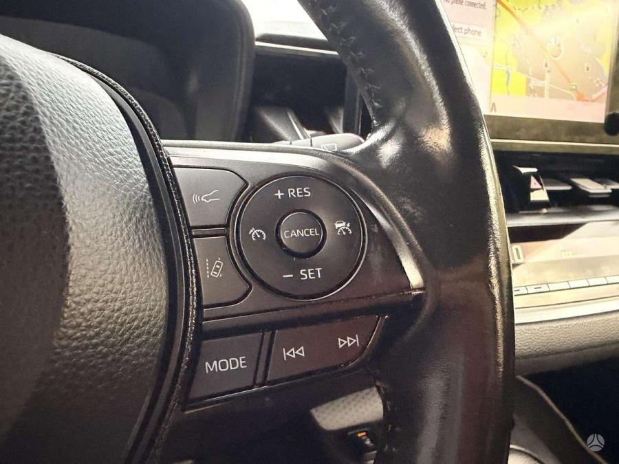 Grey Toyota Corolla 2019 in Vilnius, with an engine capacity of 1.80 L and mileage of 193 thousand km for 15350 €, photo 32 on AUTOMOTO.COM.LV