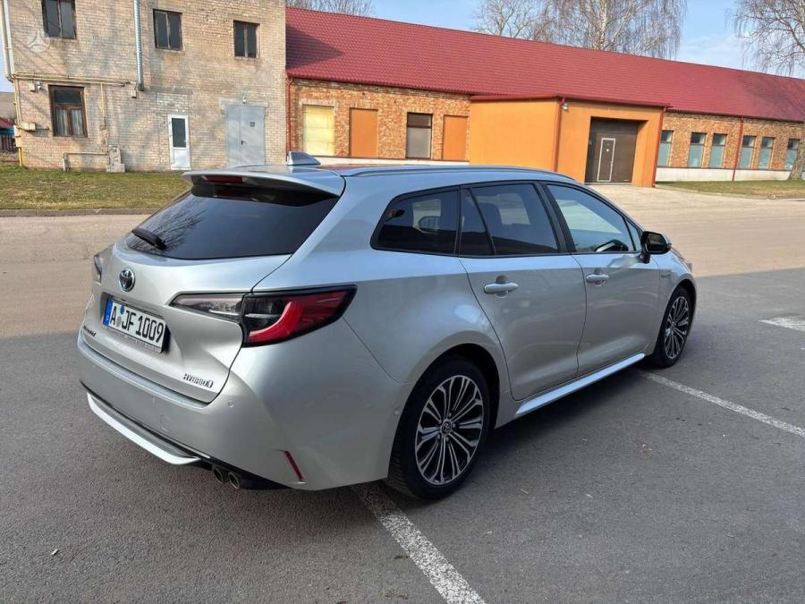 Pelēks Toyota Corolla 2019 Panevēža, ar dzinēja tilpumu 1.99 L un nobraukumu 345 tūkst. km par 11800 €, foto 6 vietnē AUTOMOTO.COM.LV