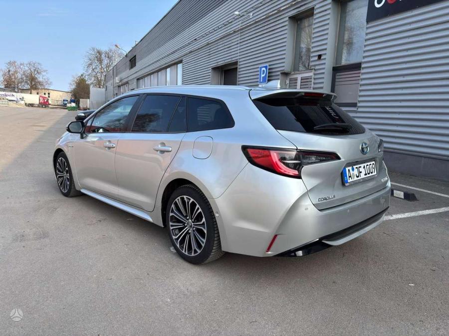 Pelēks Toyota Corolla 2019 Panevēža, ar dzinēja tilpumu 1.99 L un nobraukumu 345 tūkst. km par 11800 €, foto 7 vietnē AUTOMOTO.COM.LV
